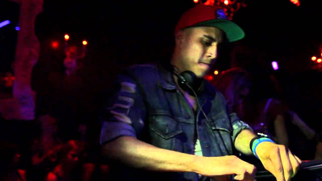 Dj AlphaKat @ Tru HOLLYWOOD - YouTube