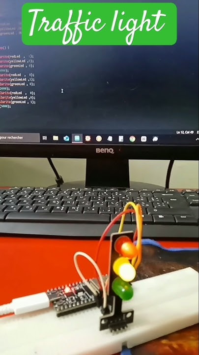 traffic light - Esp32 - YouTube