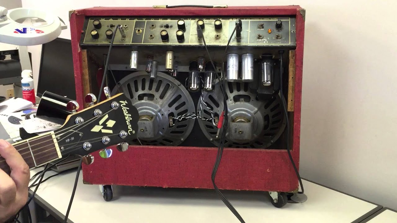 Magnatone 460 1960's vintage guitar amp. professional refurbished - YouTube