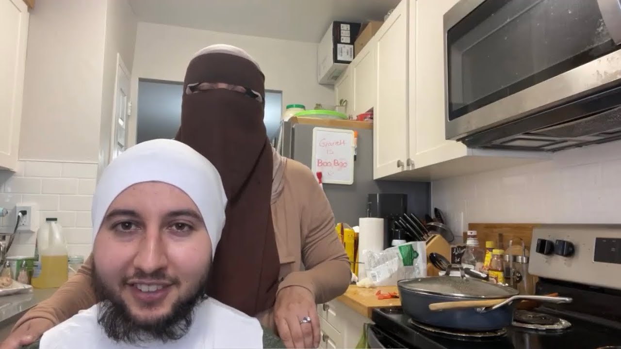 Cooking something GREEN.. its not what you think 😂 - YouTube