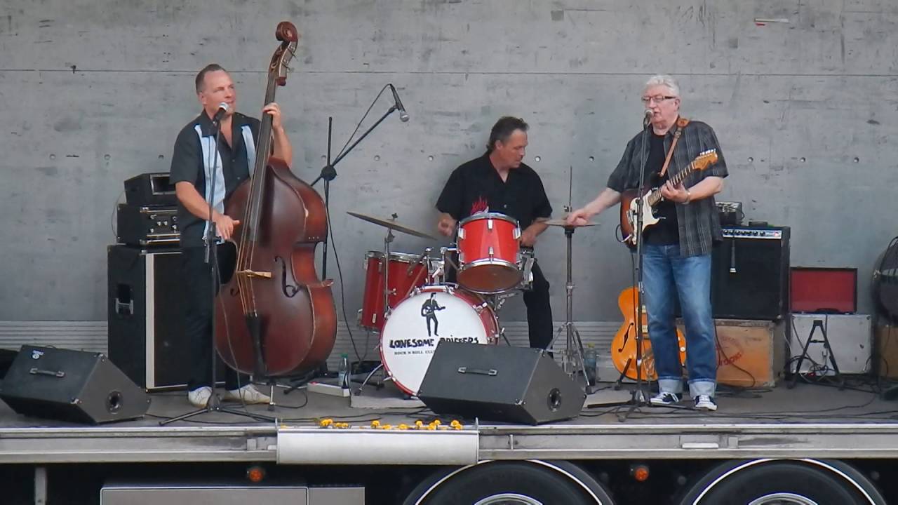 Jonny and The Roccos Rockabilly 20160722 - YouTube