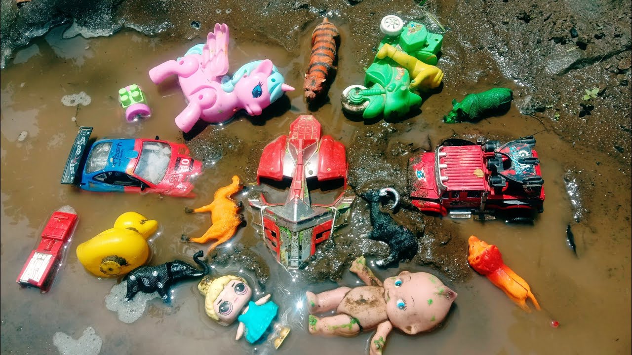 menemukan mainan berlumpur mobil balap,mobil offroad,kuda poni,topeng ...
