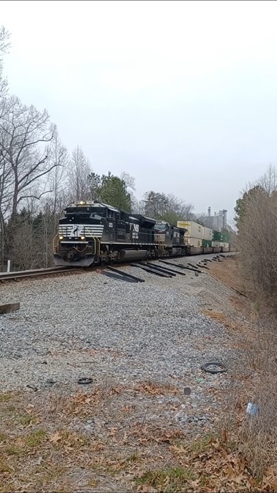 Aggressive DUO "Rollin behind Feed Plant 2" Nice Horn @ x-ing Norfolk Southern #1210 -#27a ...