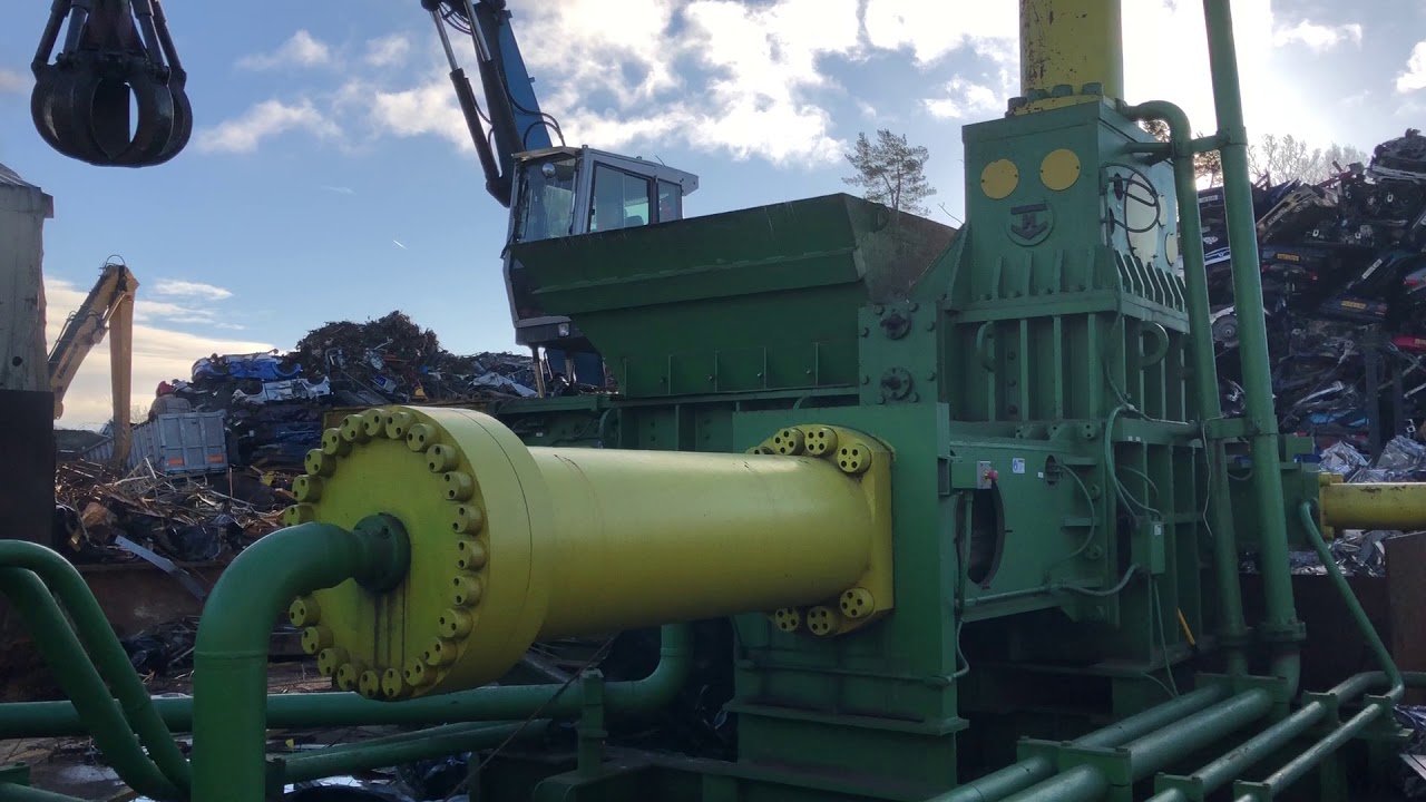 Harris TGS220 Baler - YouTube