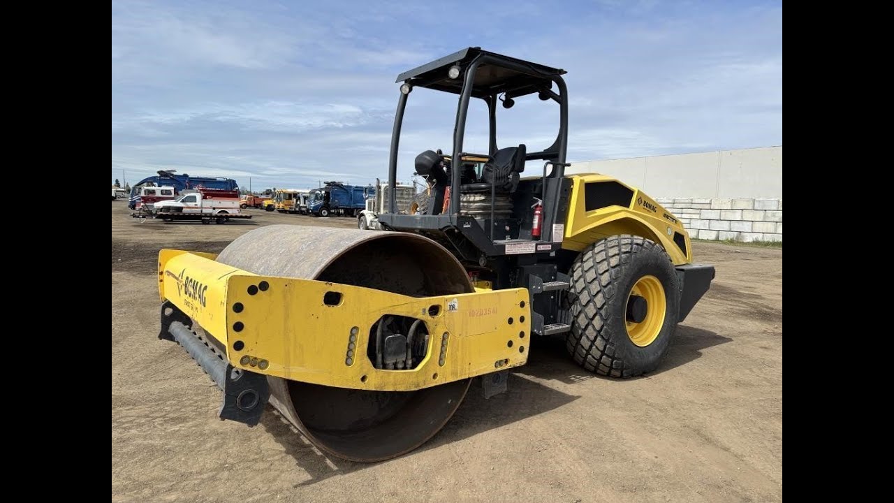 2019 Bomag BW211D-5 Vibratory Roller - YouTube