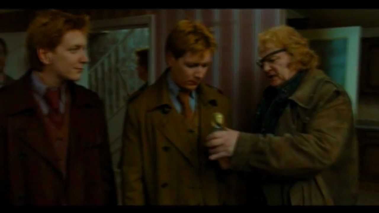 Funny Weasley Scene #17 | "Wow, we're identical!" - YouTube