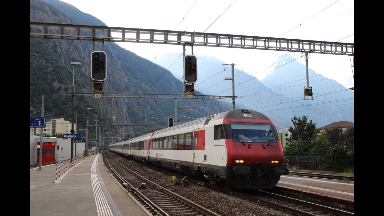 InterRegio, train d'essai et autres en gare de Martigny - YouTube