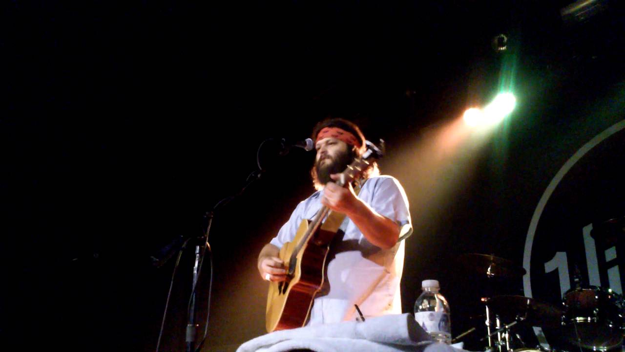 Tony Martinez- "sing me back home" - YouTube