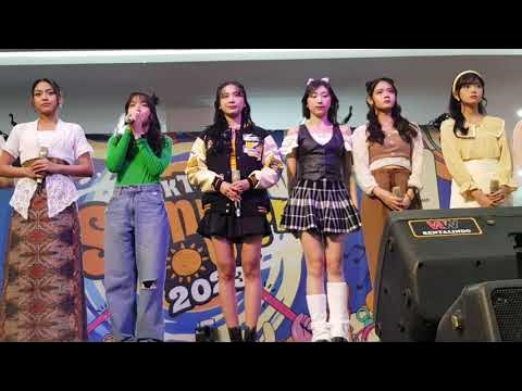 JKT48 - Pembukaan @. JKT48 Summer Tour 2023 Batu - YouTube