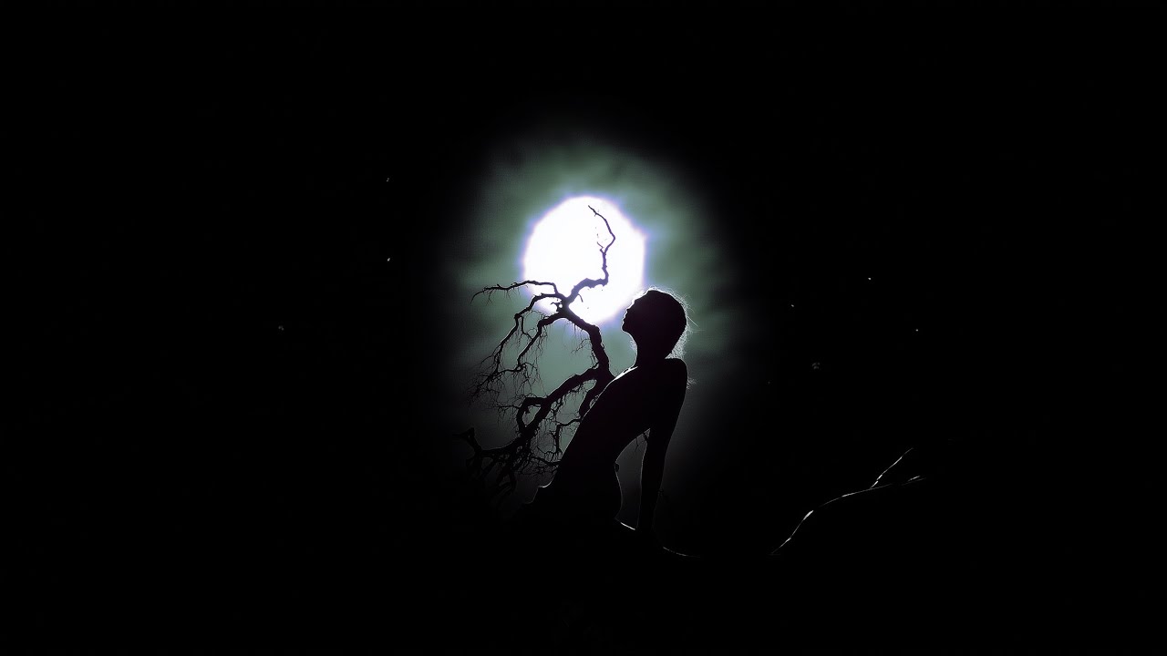 Clara La San – In This Darkness (Still Madness Remix) - YouTube