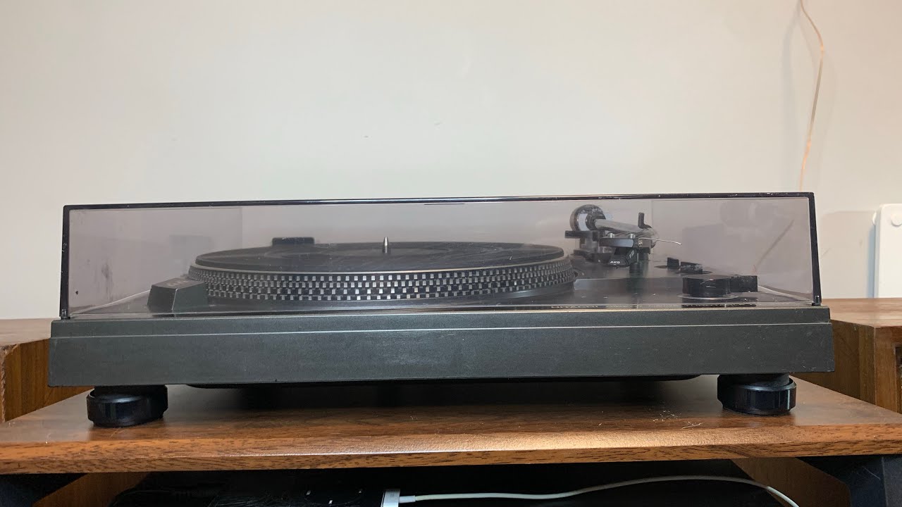 Hitachi HT-350 Direct Drive Turntable (Japan) - YouTube