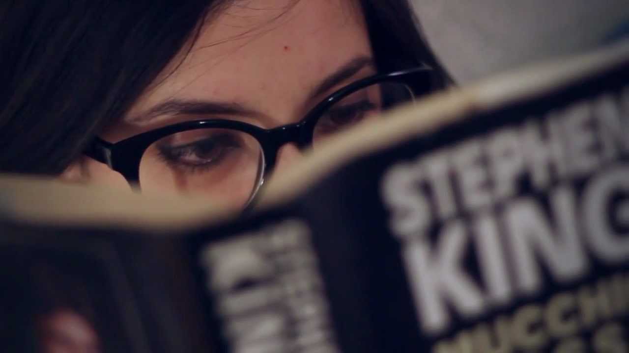 [Special Effects] The Defenseless Girl - YouTube