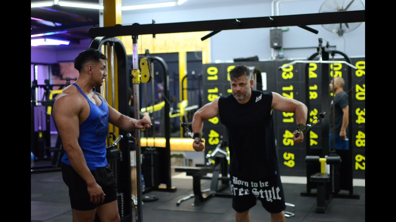 Entrevista con Brian Zarate - YouTube