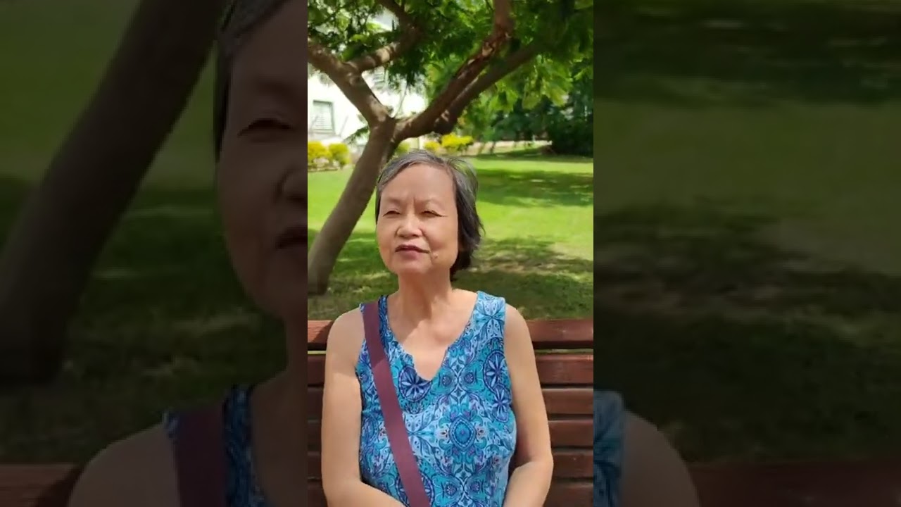 Elsa send Shalom to family and friends from Israel - YouTube