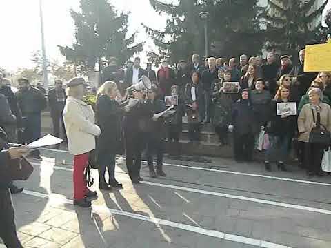 “ Kadın kadındır; çiçek babandır”