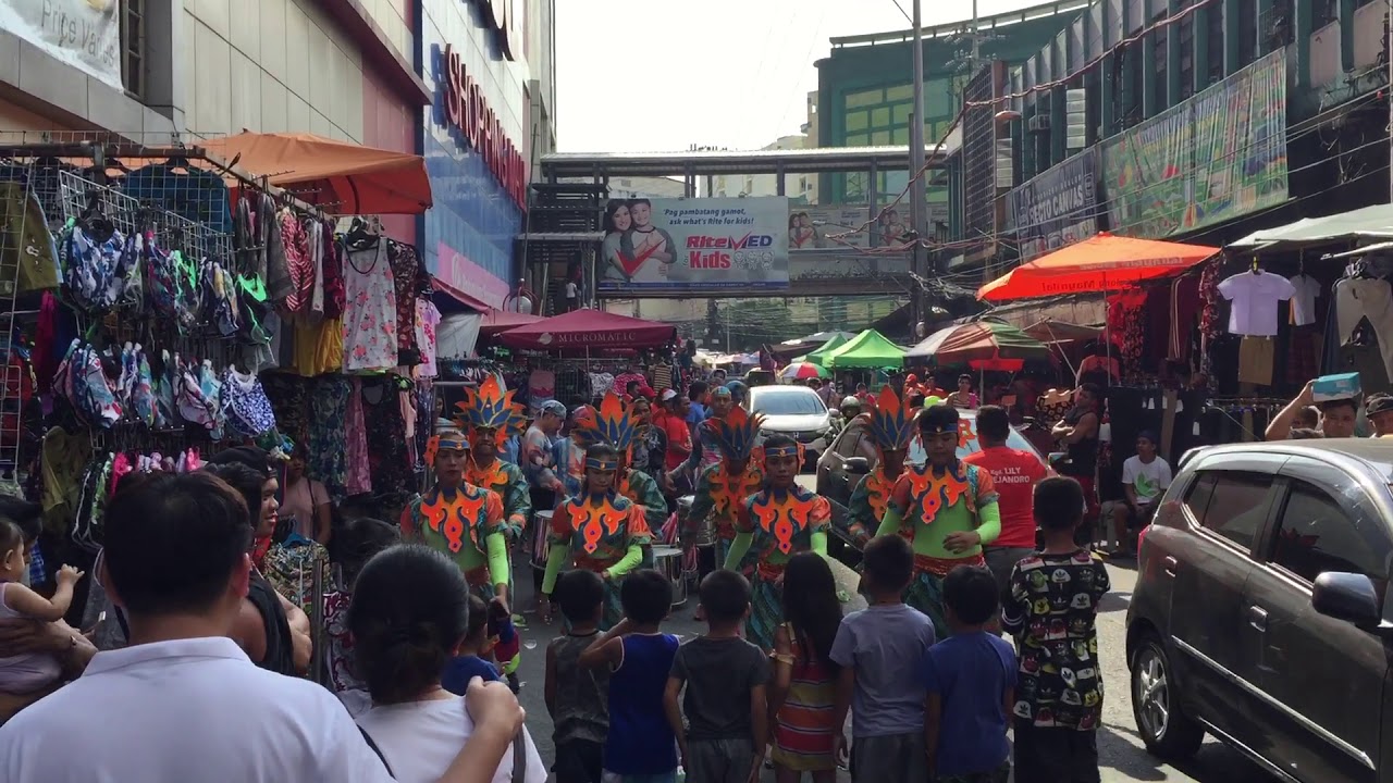 Divisoria Mall 168 999 Dancing in the Street Carnaval Manila ...