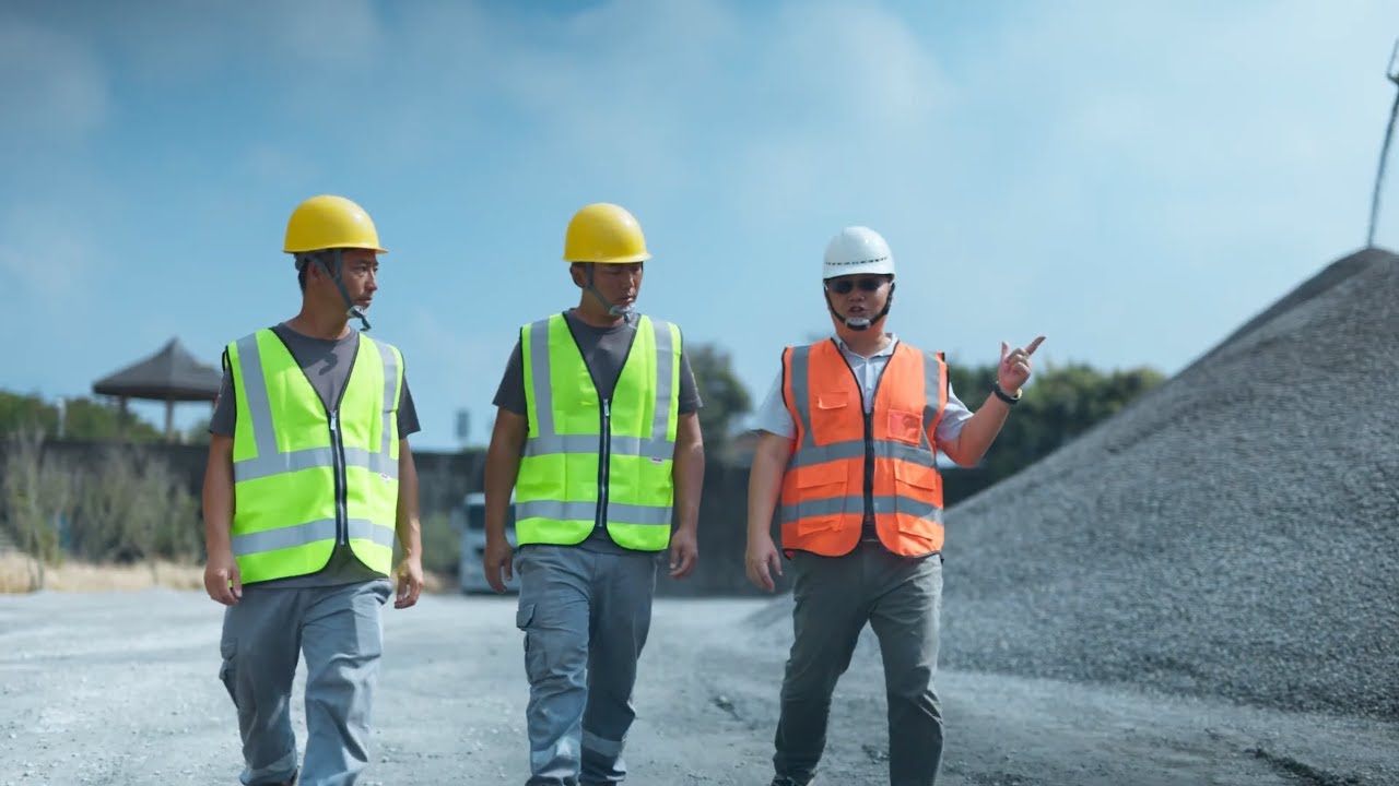 Volvo Services: Volvo technicians deliver unique customer experiences ...