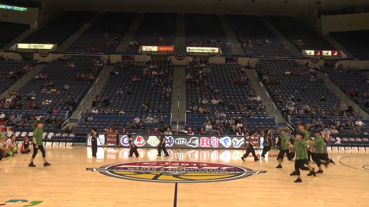 Center Stage Entertainment Dance Studio XL Center Show - YouTube
