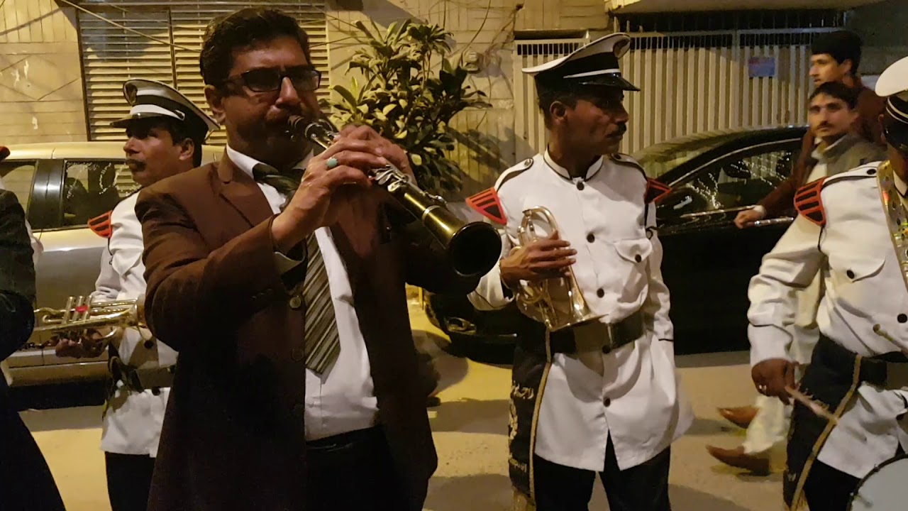 Raja Prince band playing song ek ek sah chana - YouTube