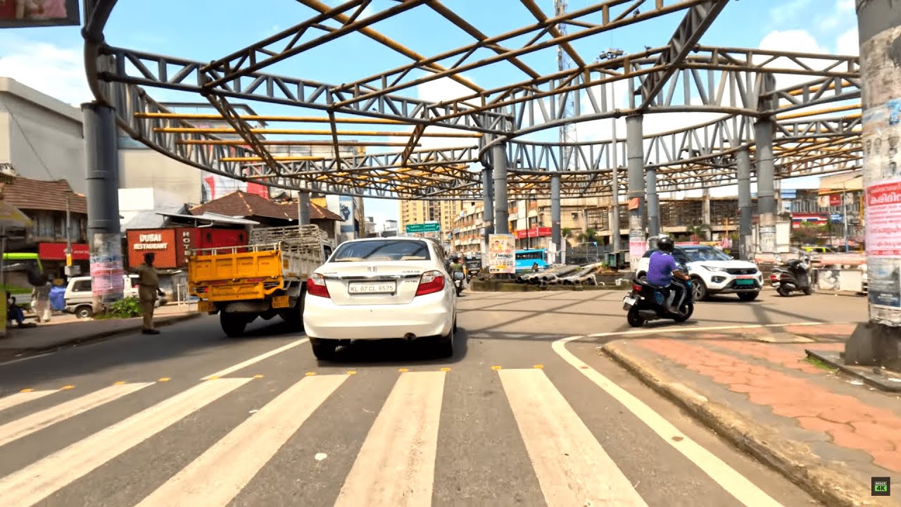 Walk through #Kottayam Town | Kottayam City Walk | #Kerala #India - YouTube