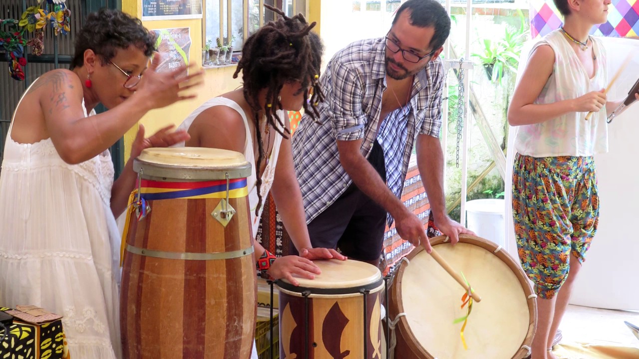 Jongo - Dança Africana popular na região sudeste do Brasil - YouTube