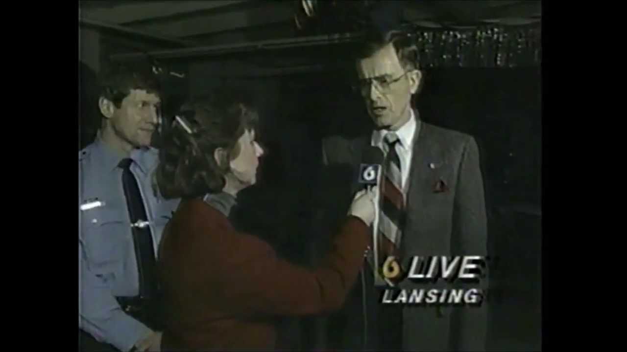 WLNS-TV Lisa Farrell 1990 New Years Eve - YouTube