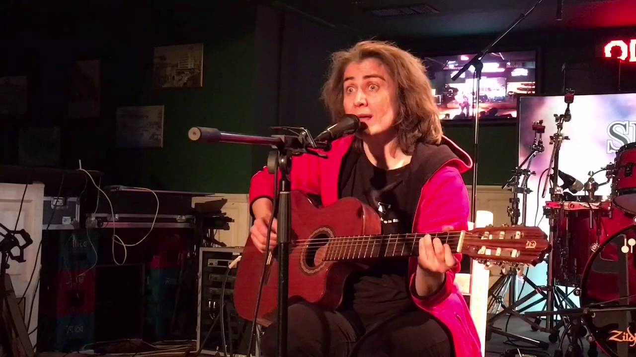 Ada Milea live - Cetatenii Liberi - YouTube