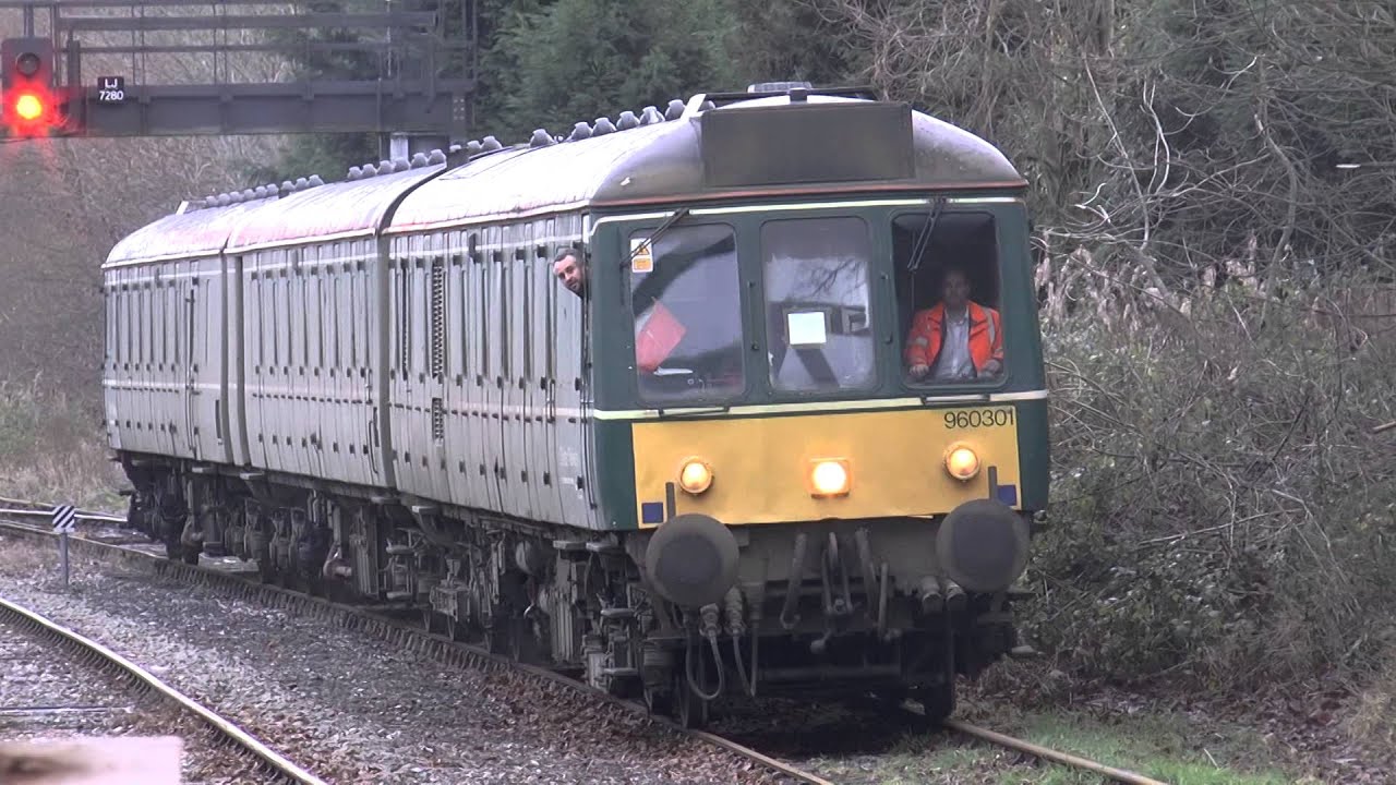 Heritage DMU Class 117 960301 - YouTube
