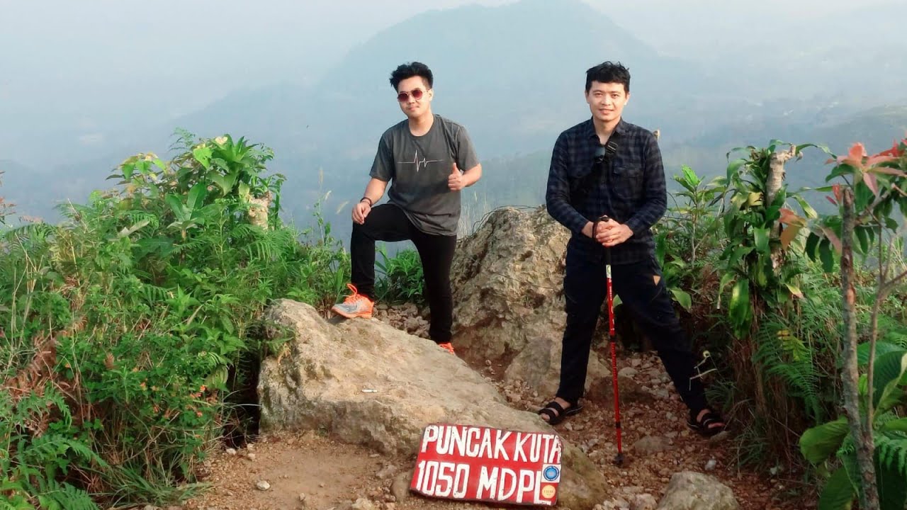 Tracking ke Gunung Kuta Ngecamp di bukit Wanapa #naikgunung #tracking # ...
