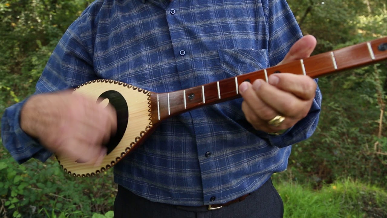 Çifteli - Cifteli e notës A. Interpretim i lirë në natyrë (Finger style ...