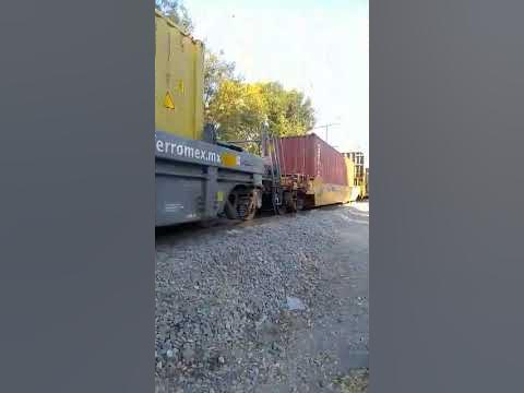 Dos locomotoras de la super 7 🚇🛤 ( C30-S7R ) llegando a la linea 🅰️ - YouTube