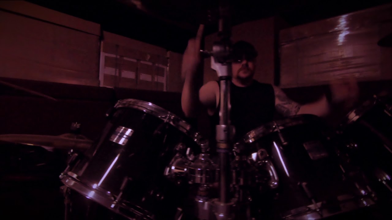 PHANTOM - 1000 FACES (official video) - YouTube