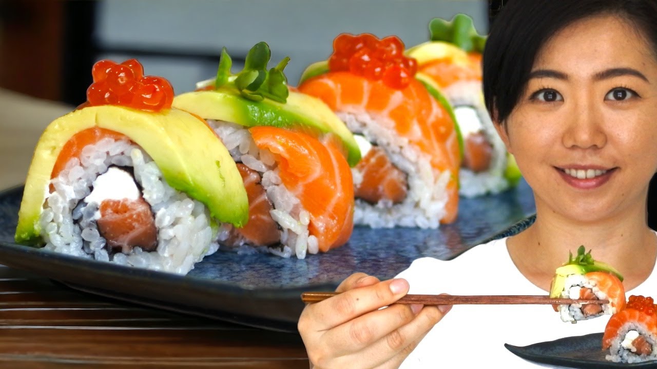 How to Make Homemade Salmon and Avocado Sushi Rolls | Easy Sushi Recipe ...