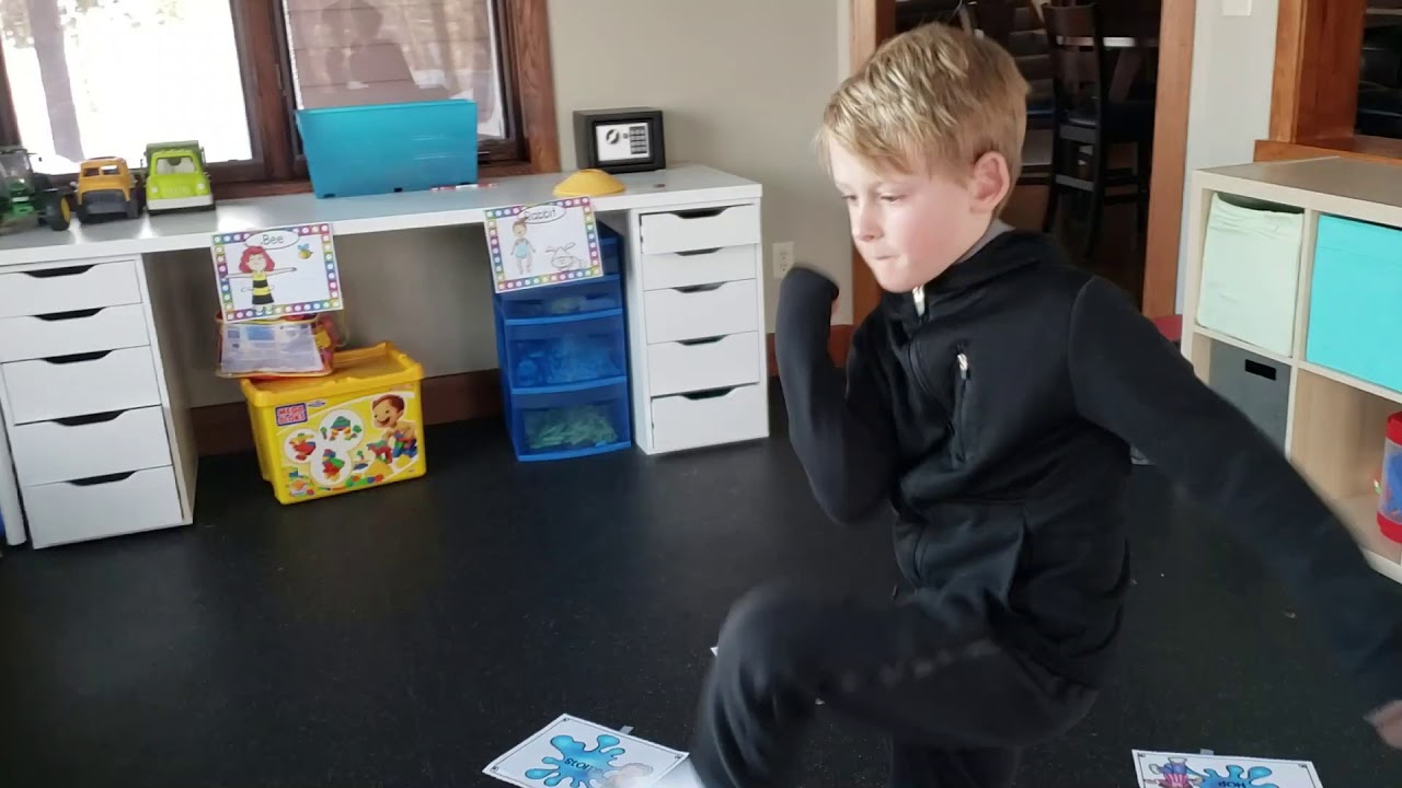Puddle Jumping Gross Motor Game - YouTube