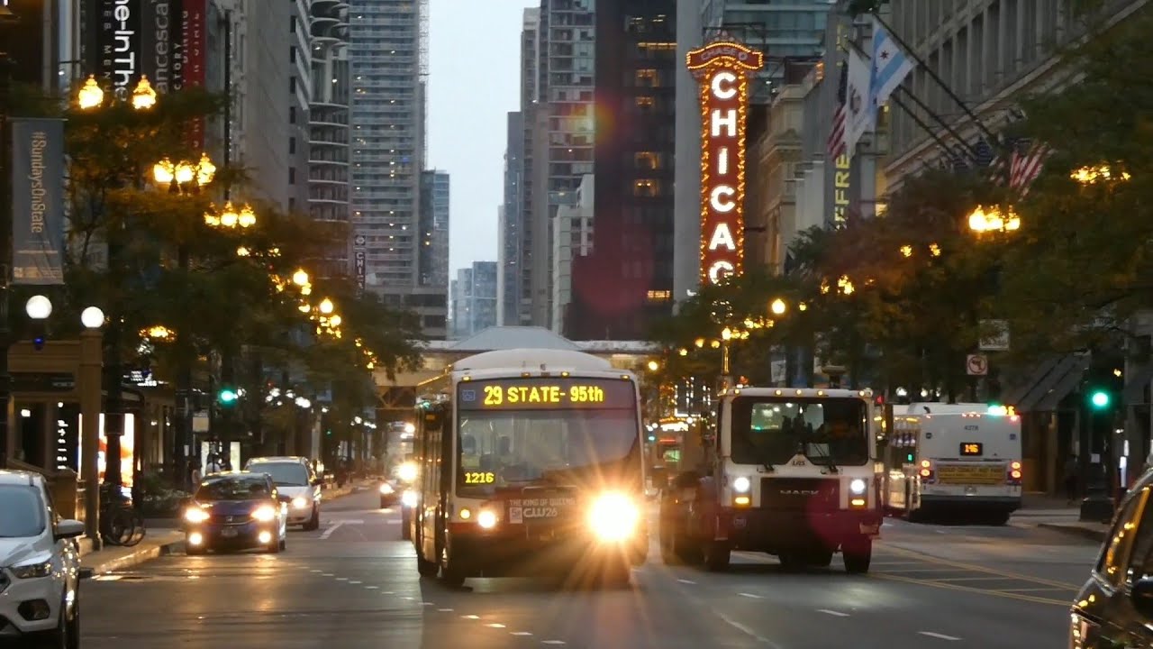 CTA Bus Action In and Around Chicago's Loop (Downtown) - 8/9/21 - YouTube