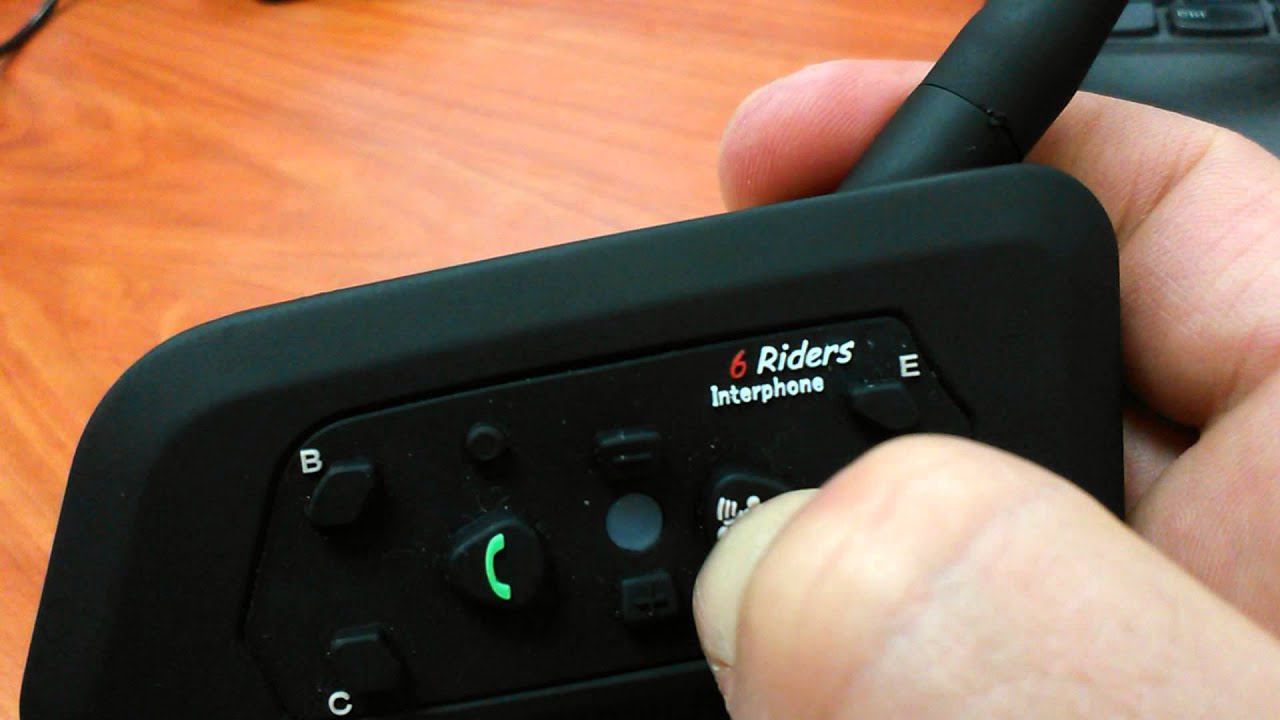 The intercom does not charge it - YouTube