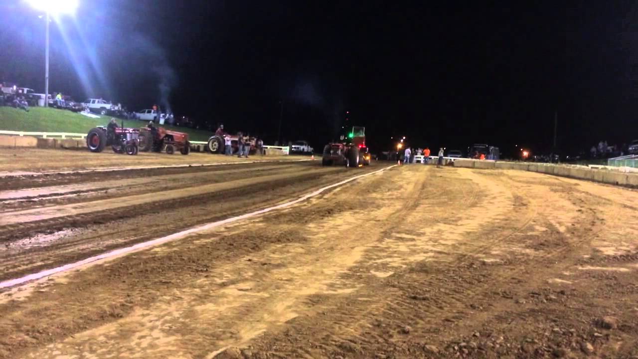 7000lb Farm Stock Tractors Owenton Ky Fall Pull - YouTube