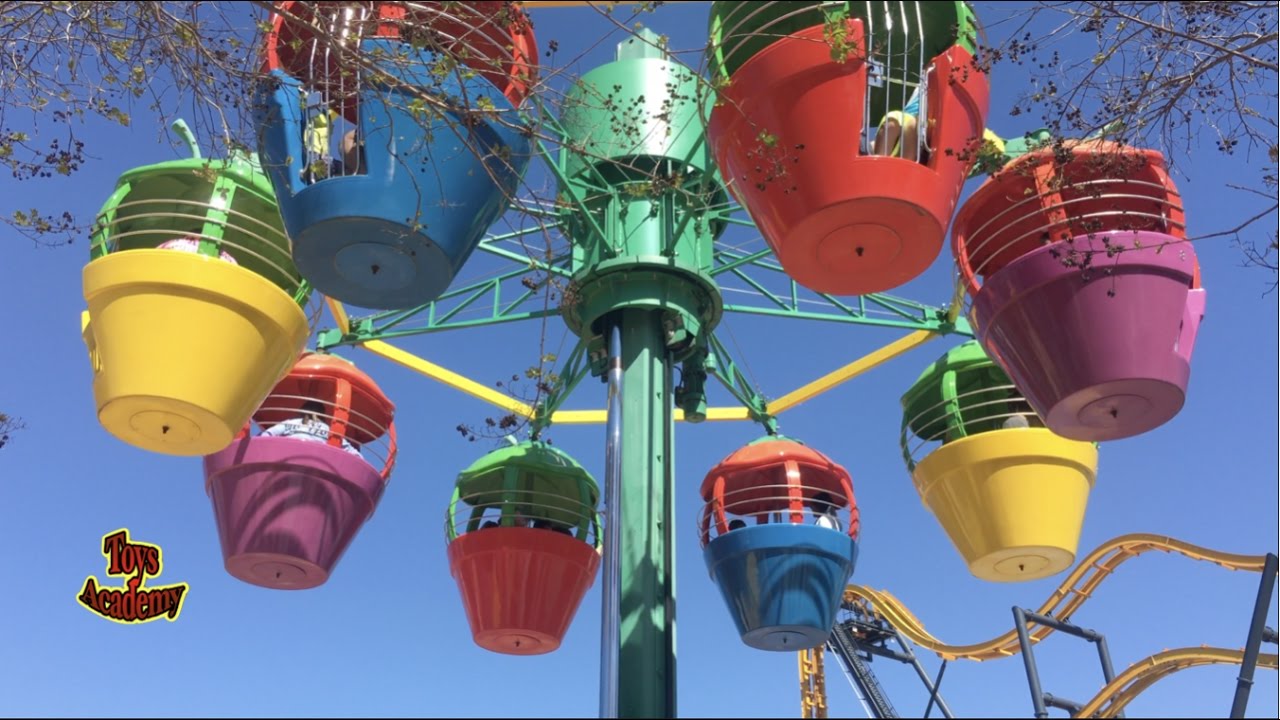 Family Day Out Train Ride with Bugs Bunny At Six Flags Fiesta Amusement ...