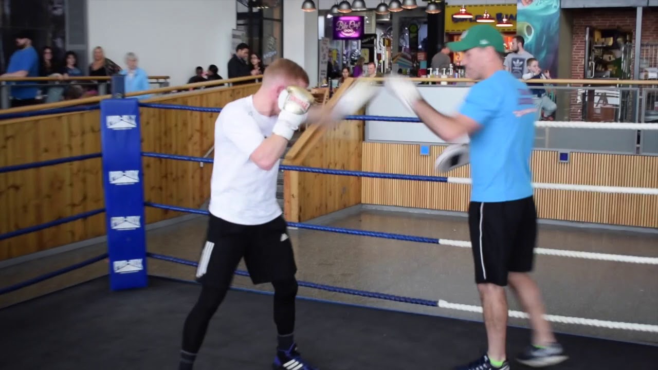 STEPHEN TIFFNEY EXPLOSIVE PAD WORKOUT AHEAD OF CLASH W/ TROY JAMES IN ...