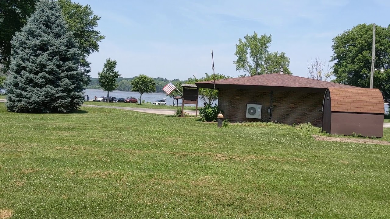 Video of Illiniwek Campground, IL from Dave W. - YouTube