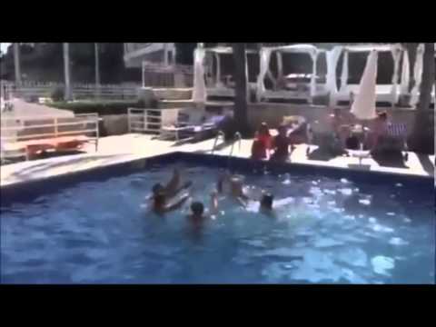 Synchronic swimming: Team AASS performs Frutti Di Mare. - YouTube