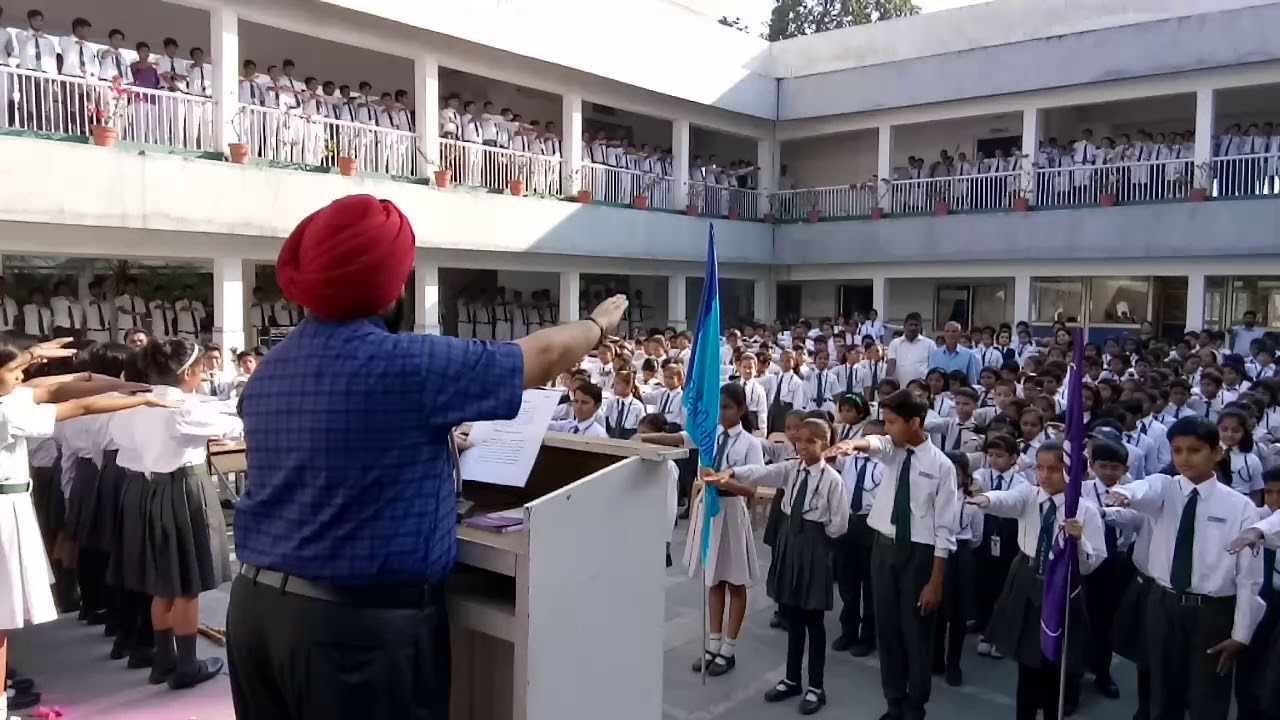 Pledge on Ekta Diwas 31/10/18 DPS Nigahi - YouTube