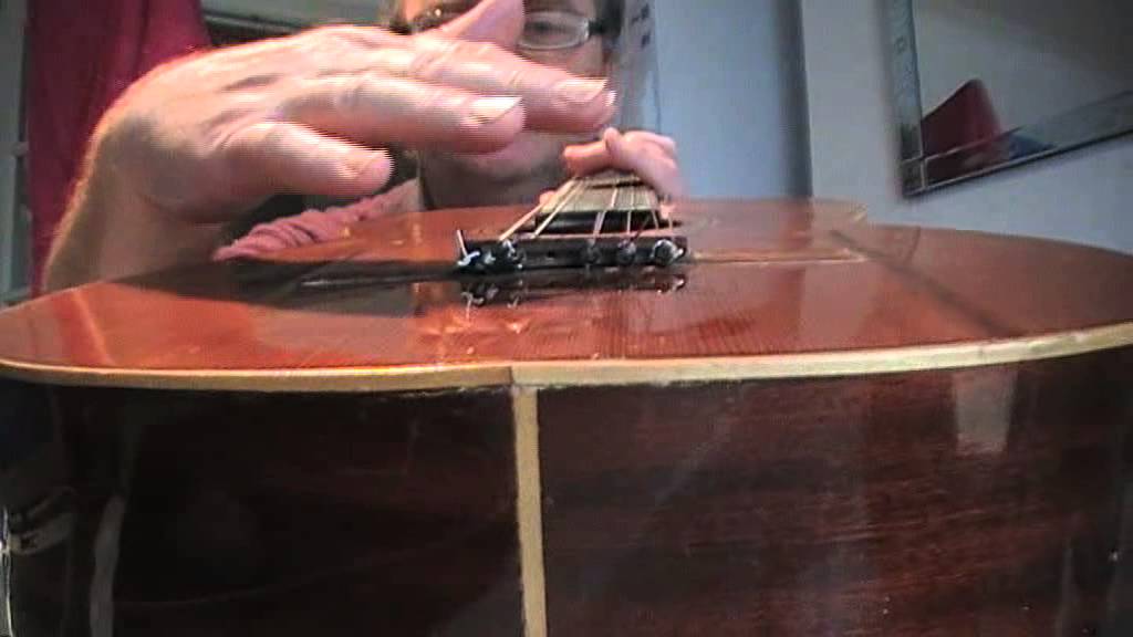 Kentclassicalguitars.co.uk Bridge Bead use and stringing tutorial - YouTube