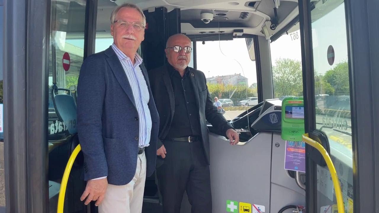 Mantova, il biglietto del bus ora si paga a bordo col Pos - YouTube