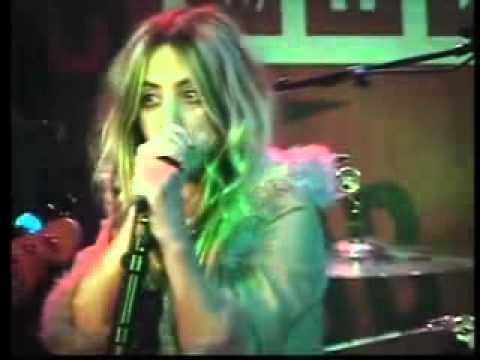 Queen Adreena FM Doll Live - YouTube