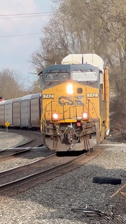 CSX 742 Rounds the Bend at Speed! #csx #railfan #railfans #railway #train #railways #trains ...