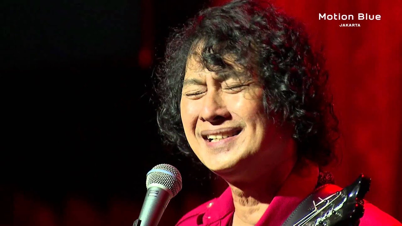 [Motion Blue Jakarta - Video Performance] Mus Mujiono - YouTube