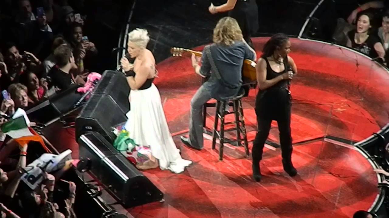 Pink - F**kin' Perfect, Live at Barclays Center, Brooklyn, P!nk - YouTube