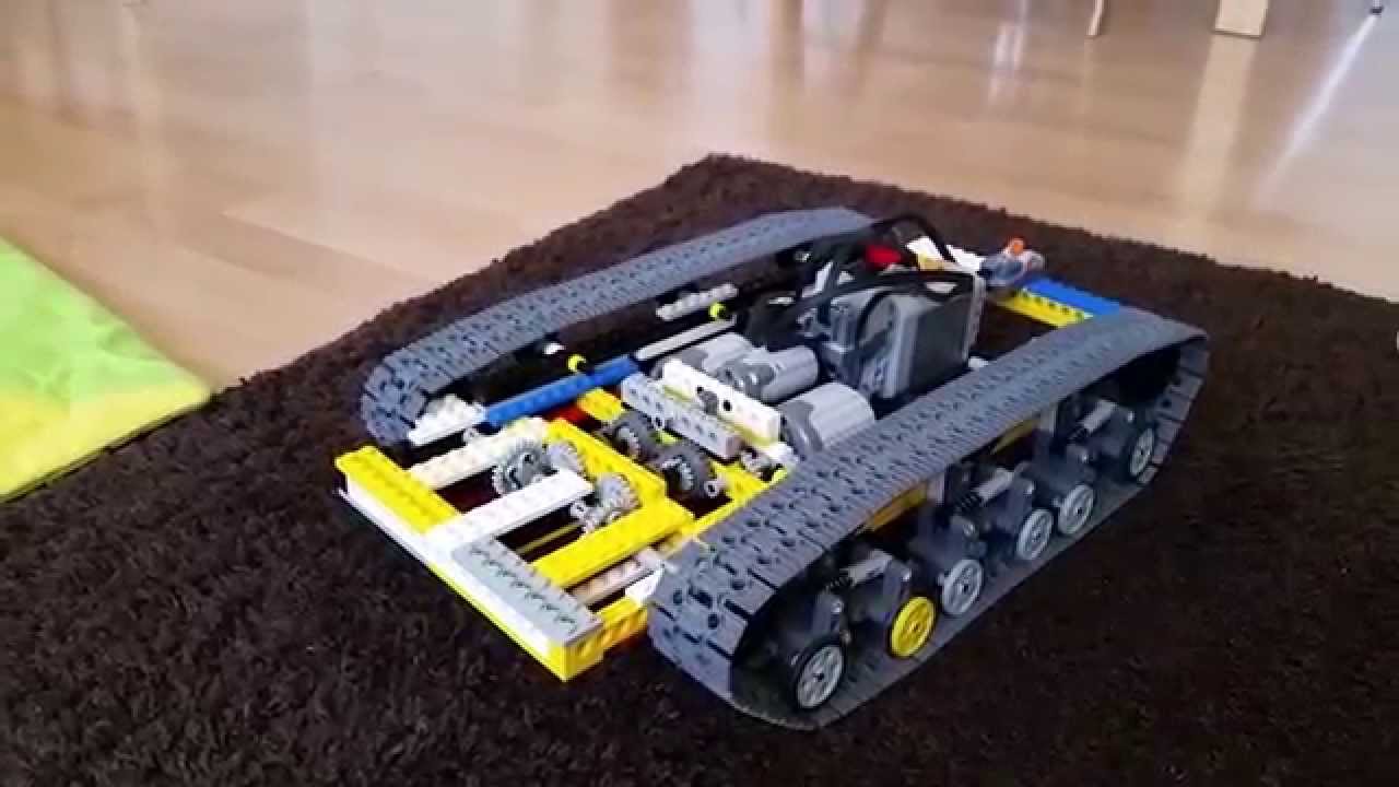 Lego tank chassis with adder / subtractor gear - YouTube