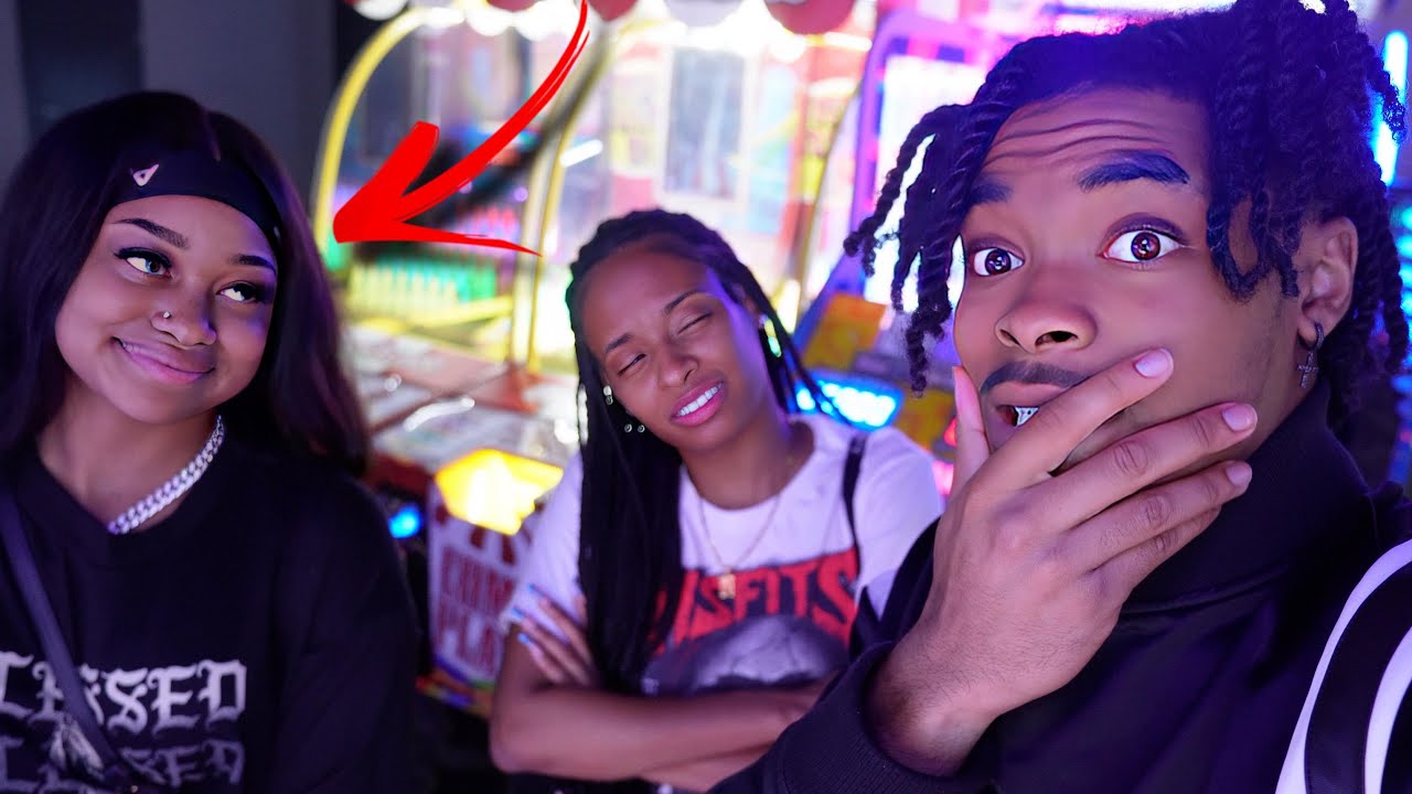 I Let ASH CASH feed me INFRONT of HER😳 **she asked me for a KISS🥵 ...